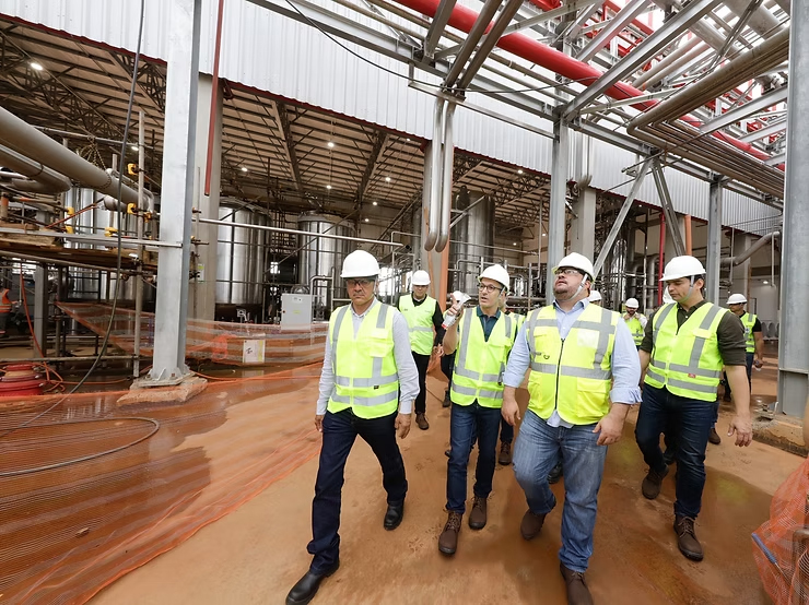 Governo de Minas reforça parceria com gigante do setor cervejeiro para ...